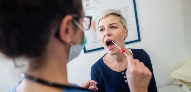 Les tests diagnostic d'angine en pharmacie vont être remboursés