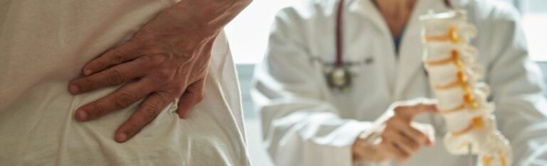 Syndrome de la queue de cheval : symptômes et traitements