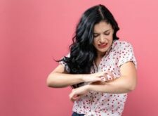 Myiase : Définition, symptômes, diagnostic et traitements