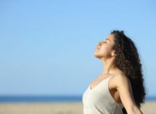 Éructations : définition, traitements - Santé sur le Net